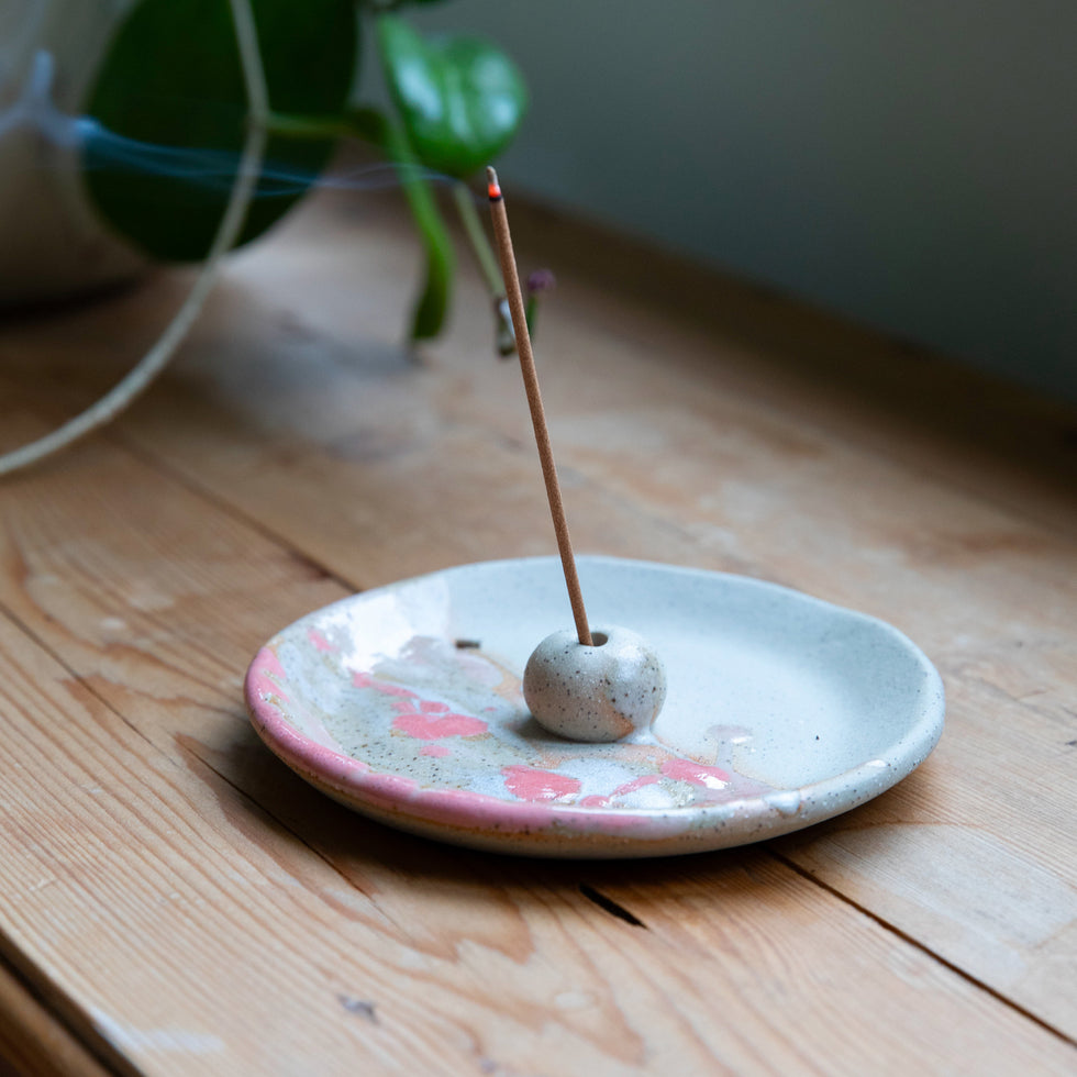 The Magic of Palo Santo (and how to use it) – The Holistic Ingredient